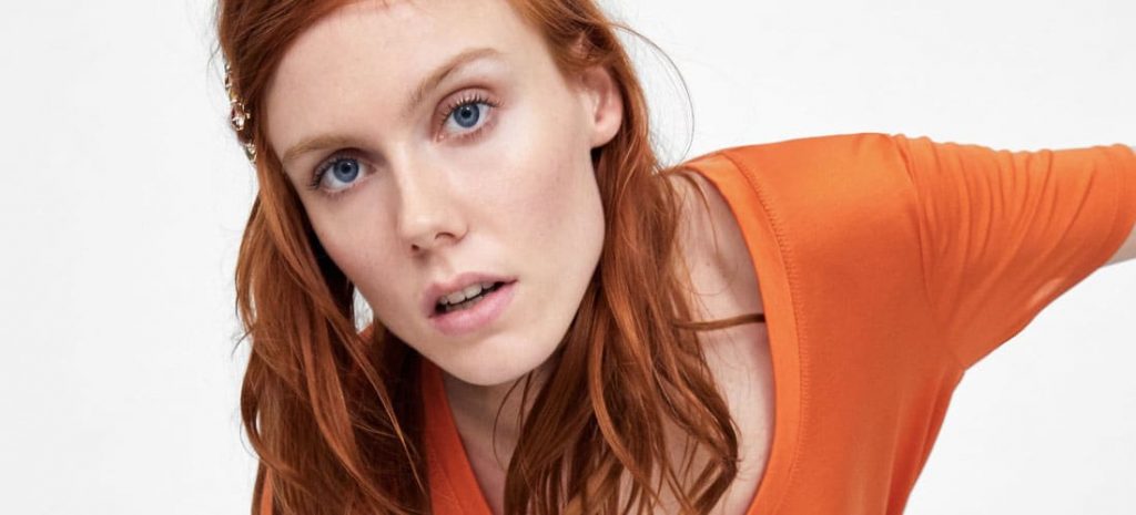 Orange, the colour of summer and the colour of fashion for redheads ...